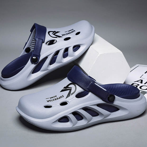 FUZZY STEPS RAINY SLIPPERS - Xenno