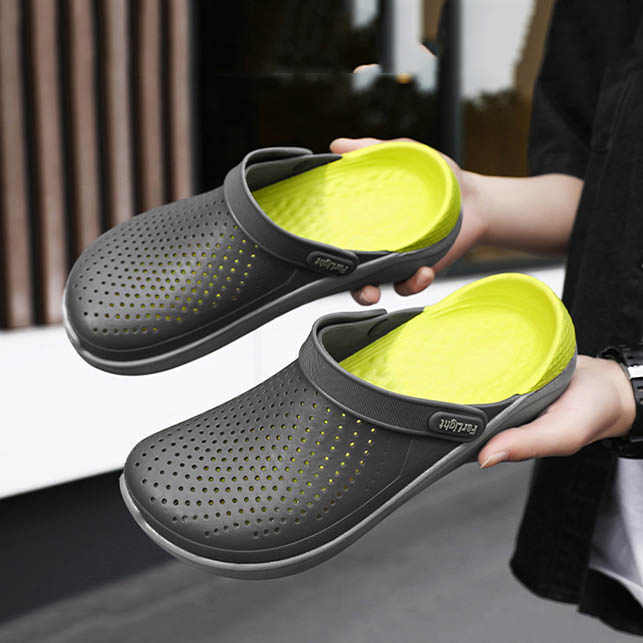CALM RUNNERS RAIN SLIPPERS - KICK NATIONS