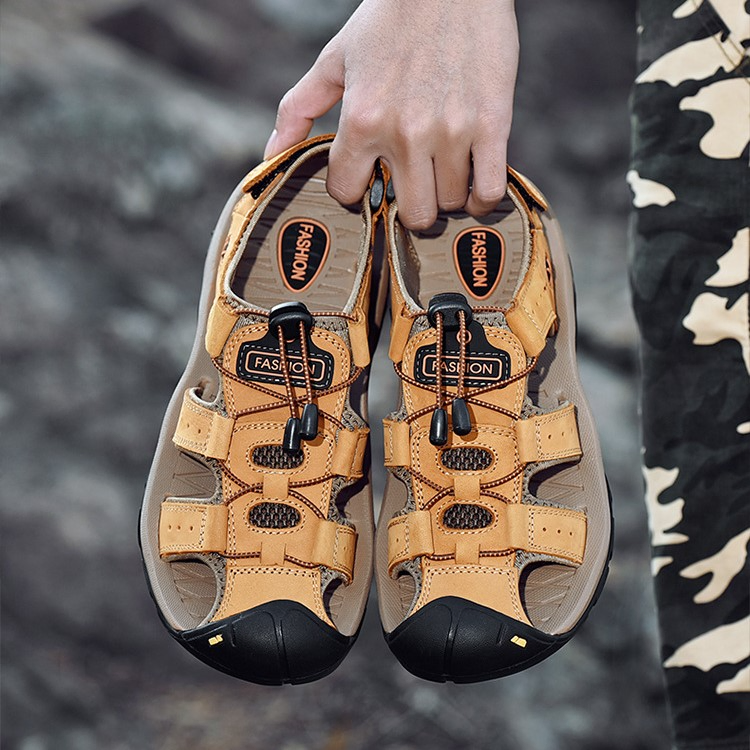 REEF RUNNERS SUMMER SANDALS - OFF BEAT