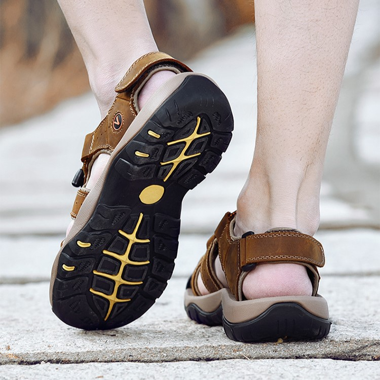 REEF RUNNERS SUMMER SANDALS - OFF BEAT