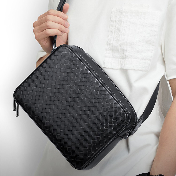 CORE LITE SHOULDER BAG - William Polo