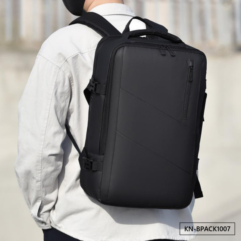 ESSENTIAL CORE BACKPACK - KICK NATIONS